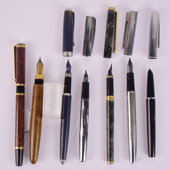 Émeraude Enchères - MOBILIER - OBJETS DE DECORATION - Lot n°138